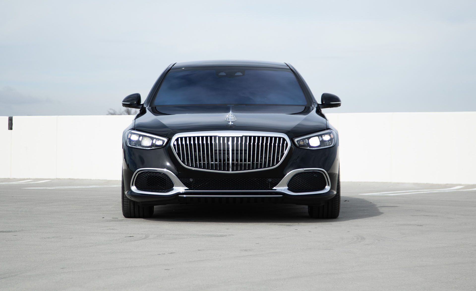 Mercedes Benz Maybach S680 - Zooz Group